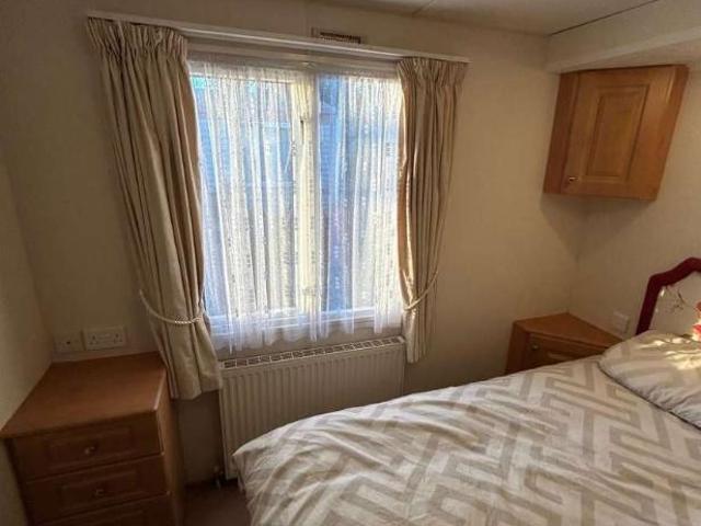 2 bed property for sale