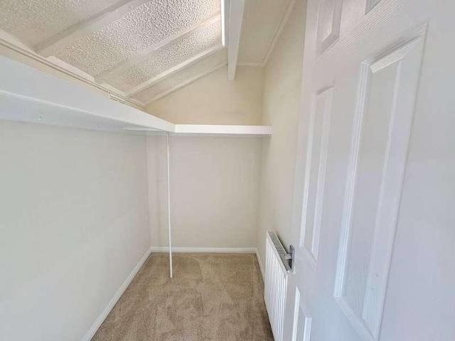 2 bed property for sale