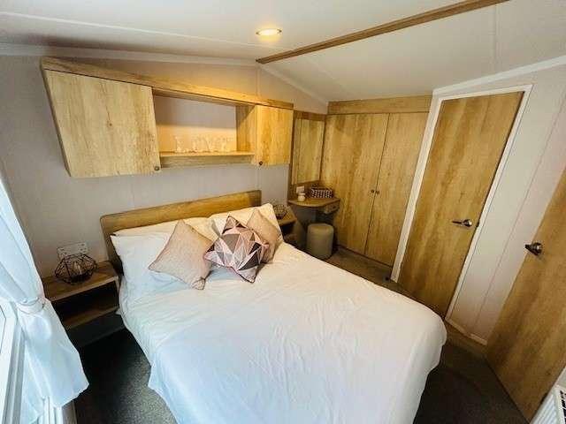 2 bed property for sale
