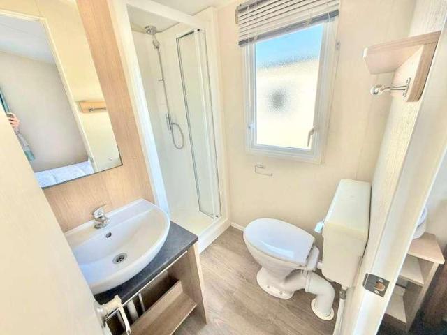 2 bed property for sale
