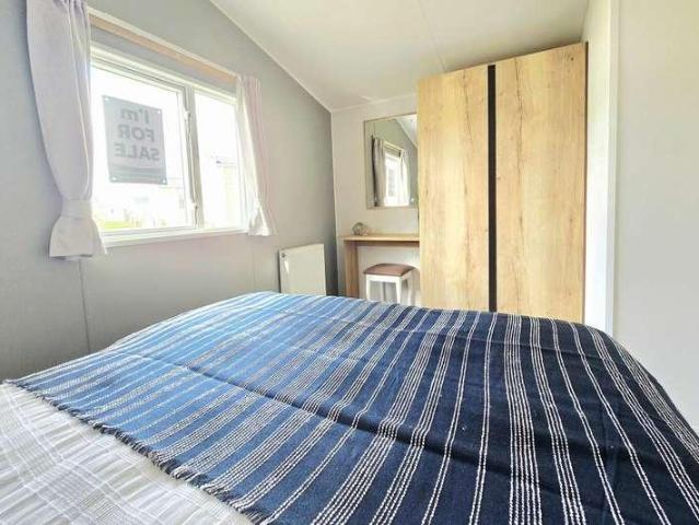 2 bed property for sale