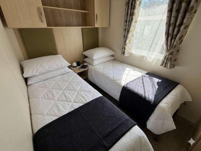 2 bed property for sale