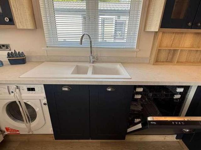 2 bed property for sale