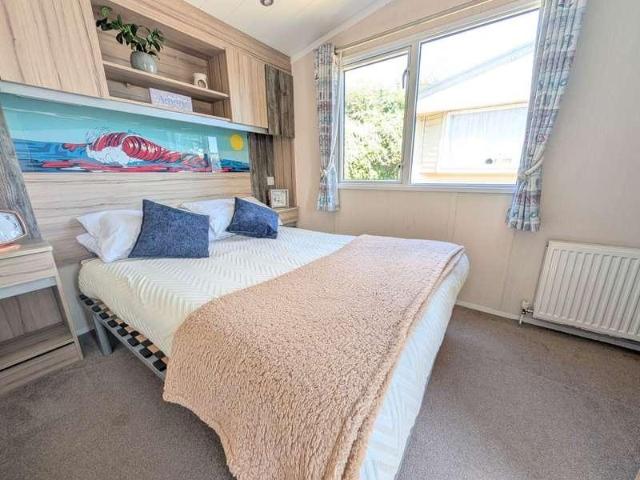 2 bed property for sale