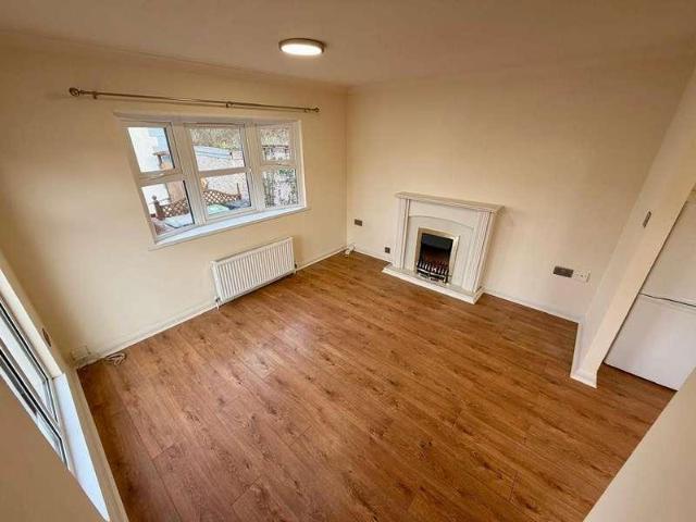 2 bed property for sale
