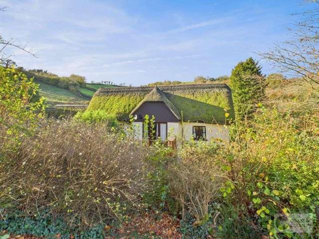2 bed property for sale