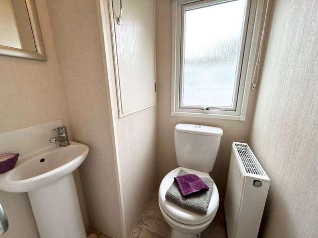 2 bed property for sale