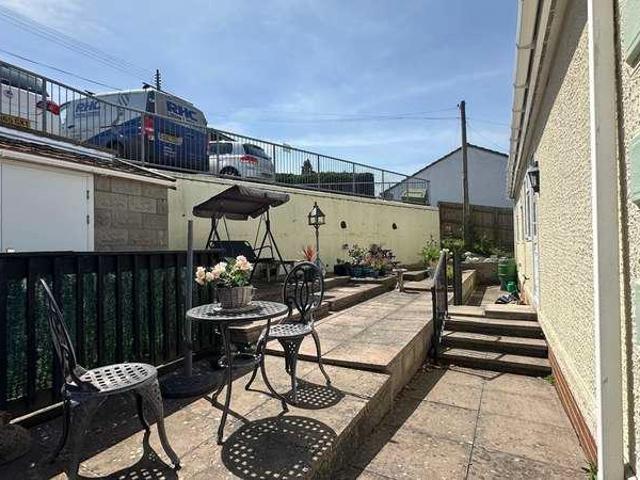 2 bed property for sale