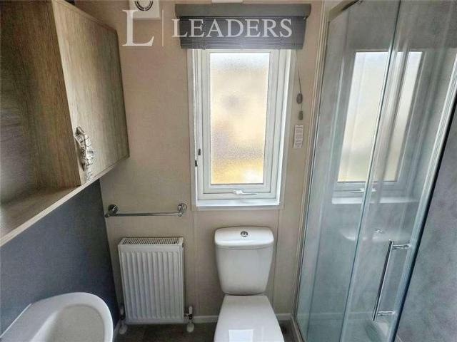 2 bed property for sale