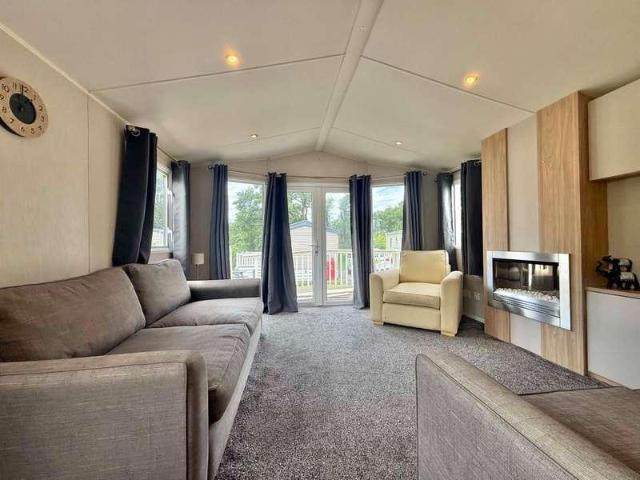 2 bed property for sale