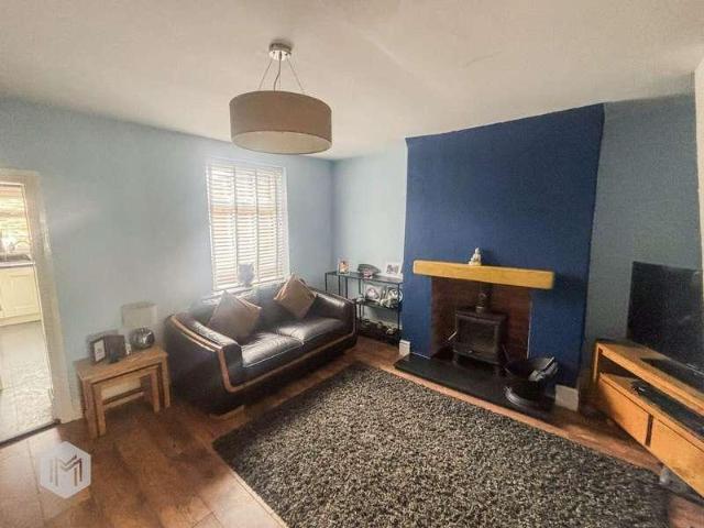 2 bed property for sale