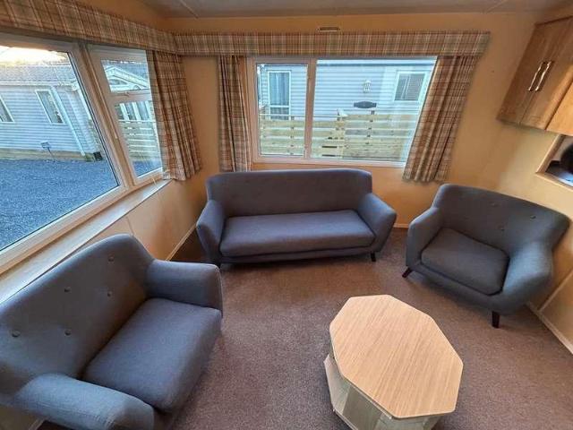 2 bed property for sale