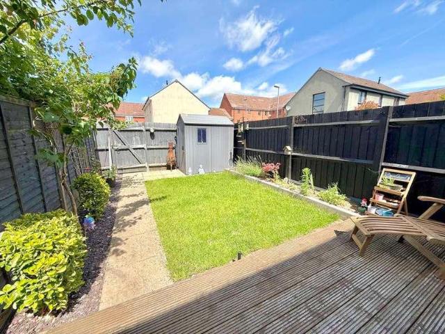 2 bed property for sale