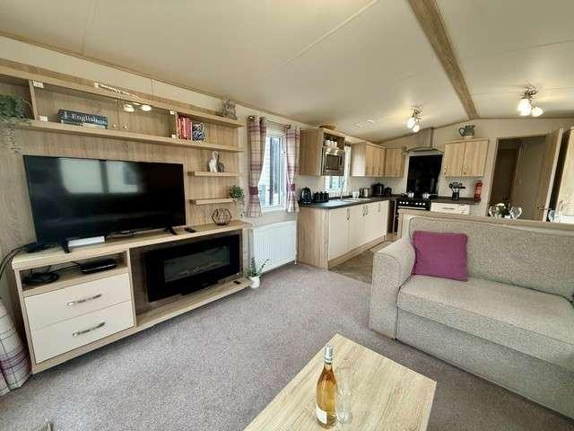 2 bed property for sale