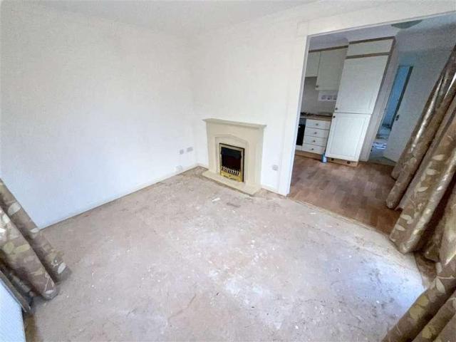 2 bed property for sale