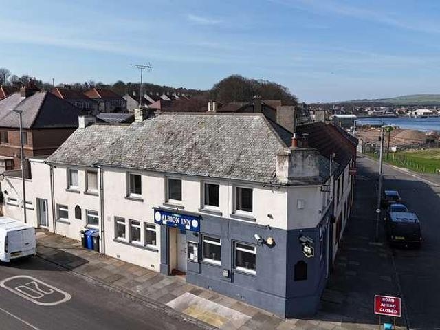 2 bed property for sale