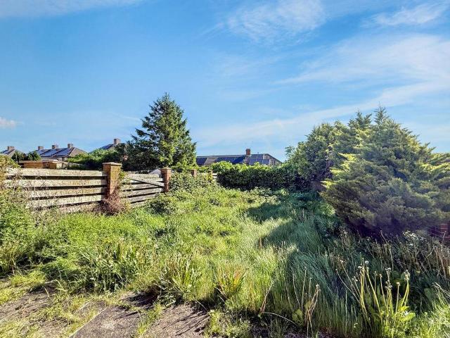 2 bed property for sale