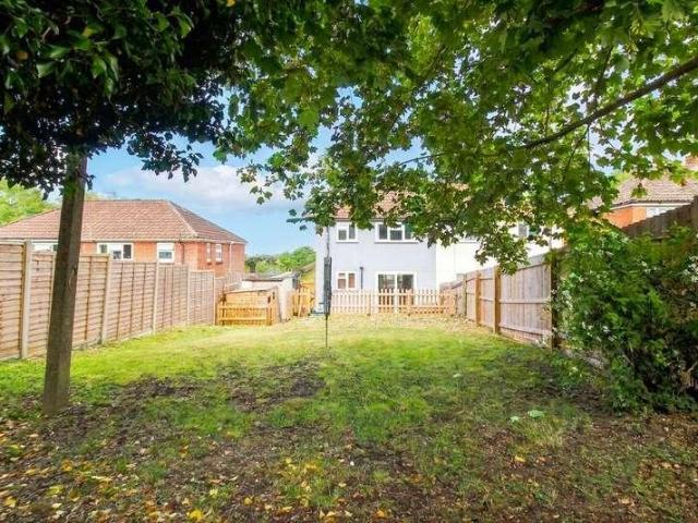 2 bed property for sale