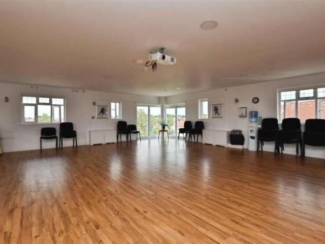 2 bed property for sale