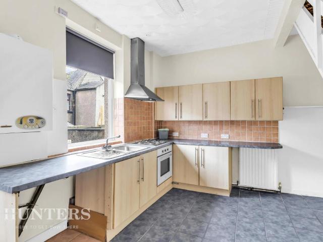 2 bed property for sale