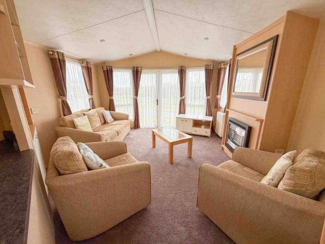 2 bed property for sale