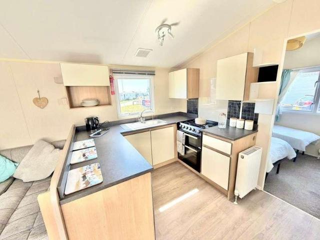 2 bed property for sale
