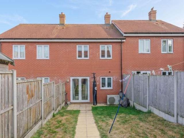 2 bed property for sale