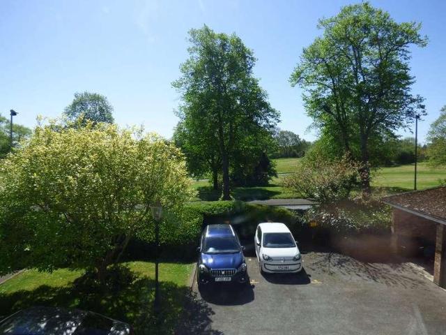 2 bed property for sale