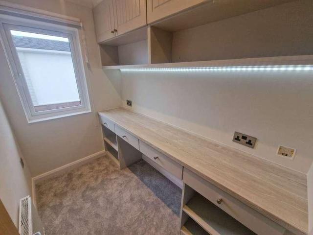 2 bed property for sale