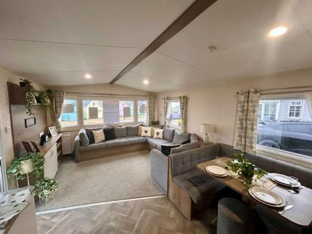 2 bed property for sale