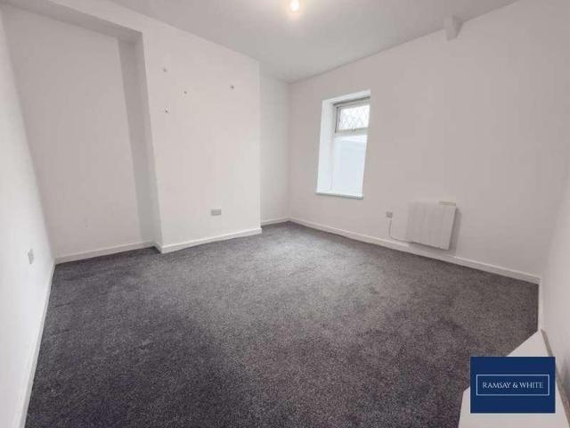 2 bed property for sale