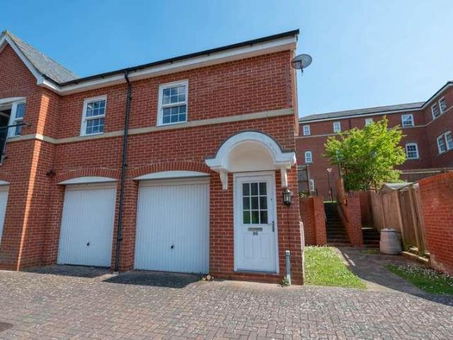 2 bed property for sale