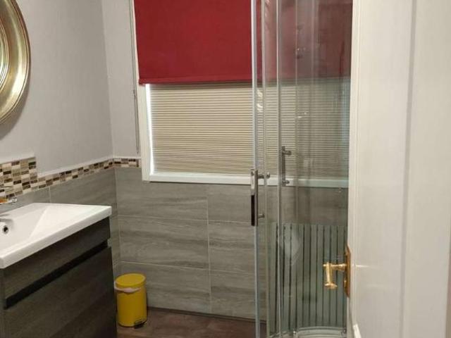 2 bed property for sale