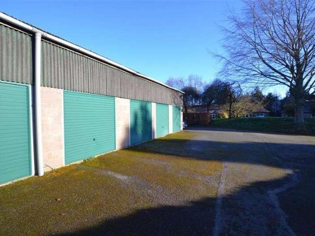2 bed property for sale
