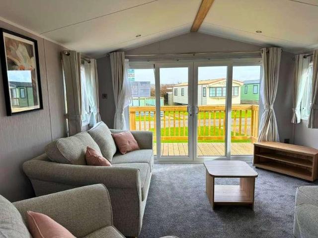 2 bed property for sale