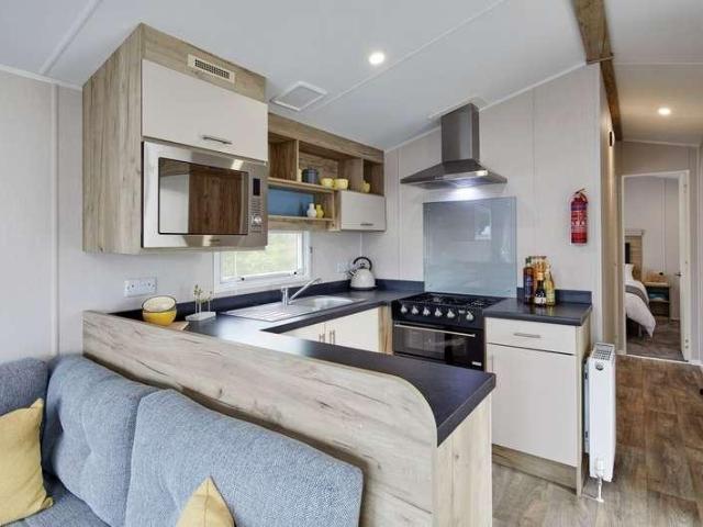2 bed property for sale