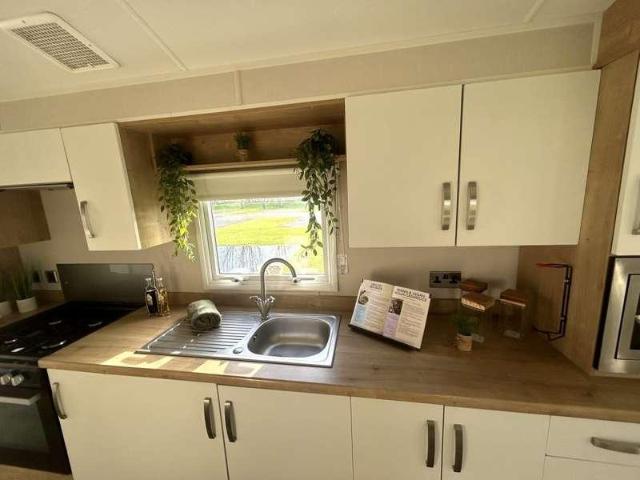 2 bed property for sale