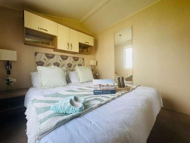 2 bed property for sale