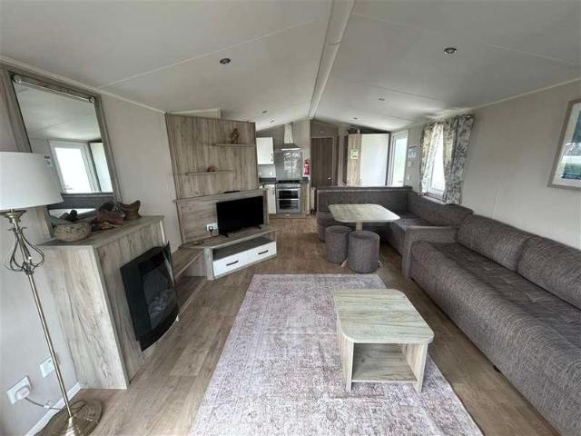2 bed property for sale