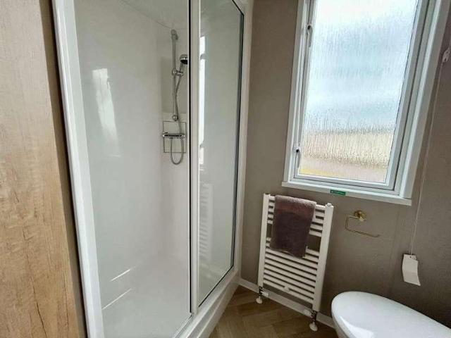 2 bed property for sale