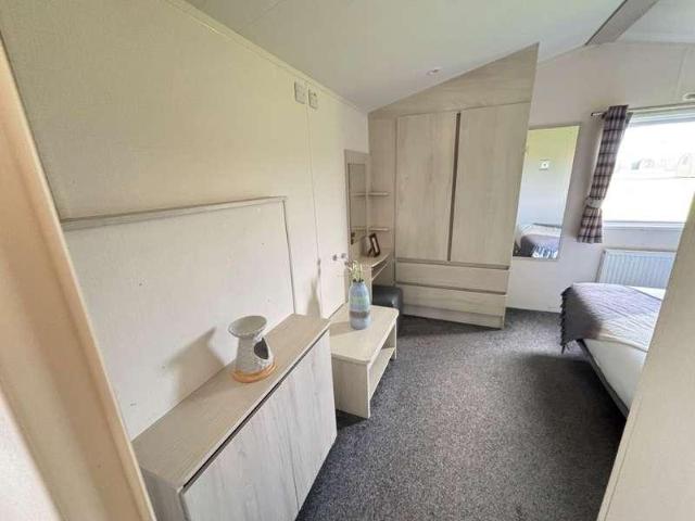 2 bed property for sale