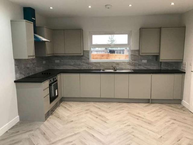 2 bed property for sale