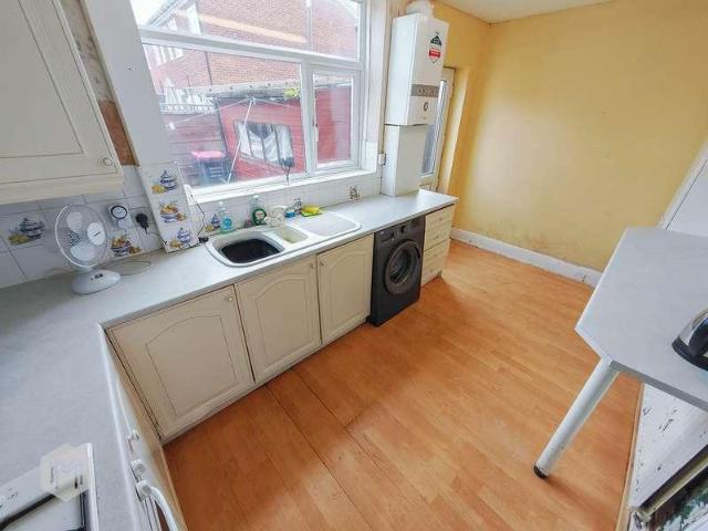 2 bed property for sale