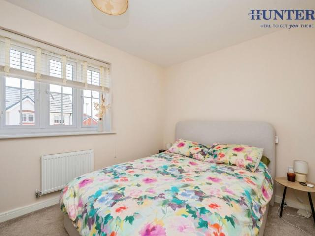 2 bed property for sale
