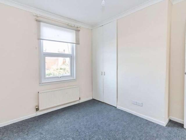 2 bed property for sale