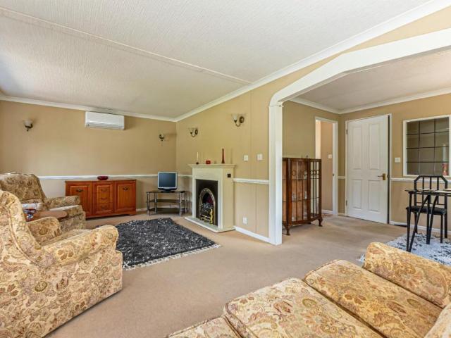 2 bed property for sale