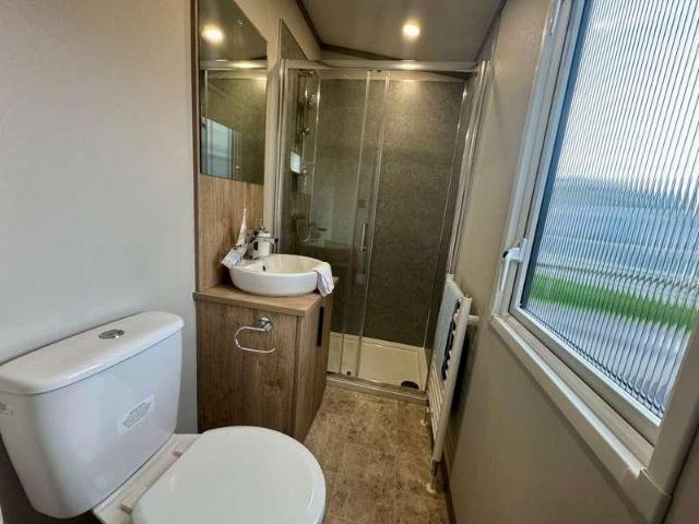 2 bed property for sale