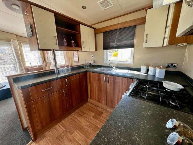 2 bed property for sale