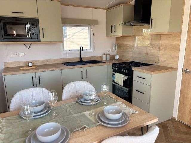 2 bed property for sale