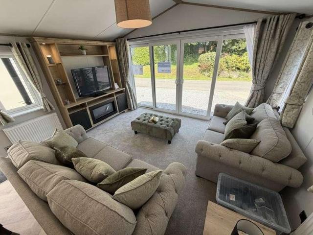 2 bed property for sale